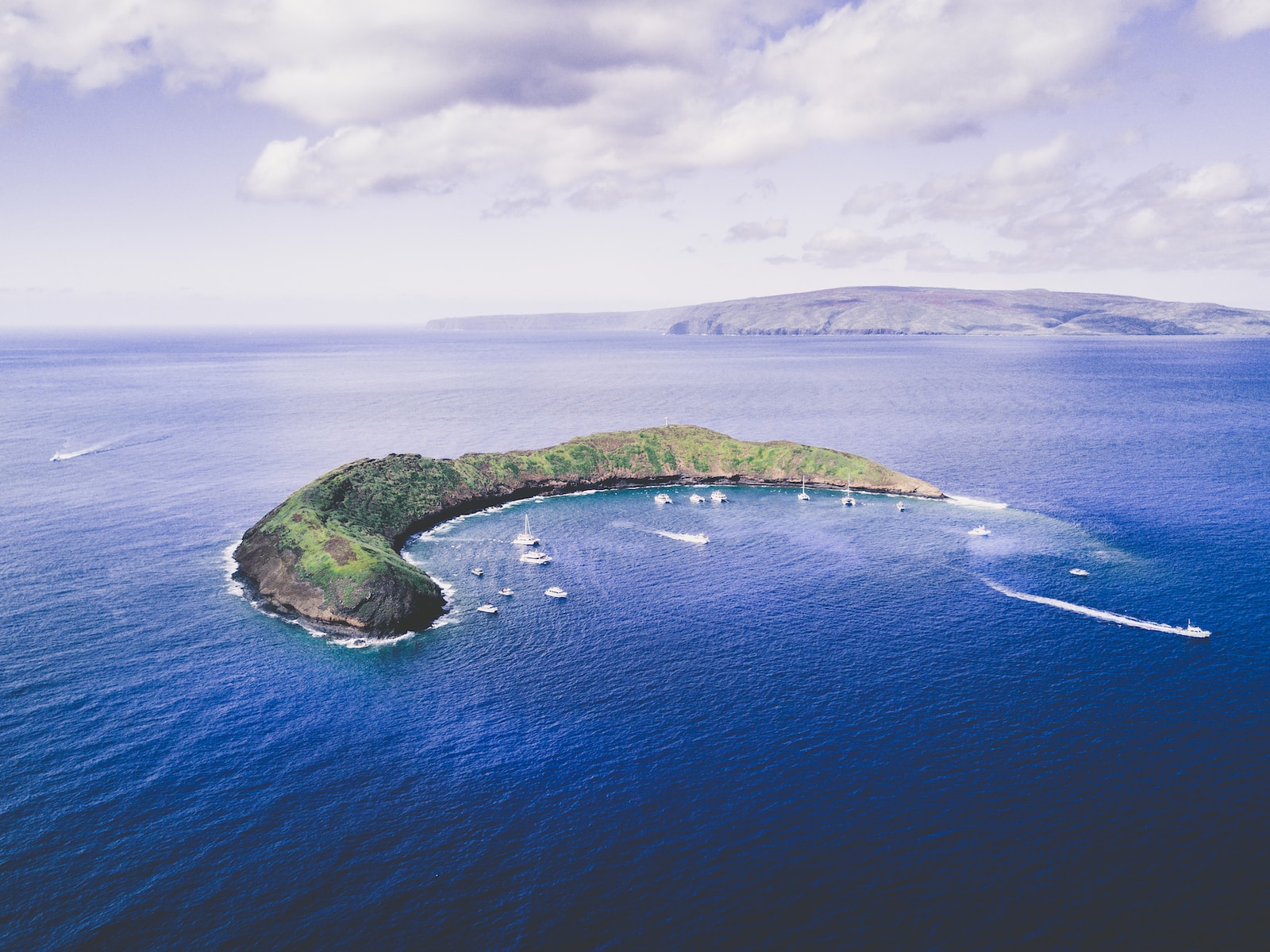 Molokini Crater: The Ultimate Visitor’s Guide