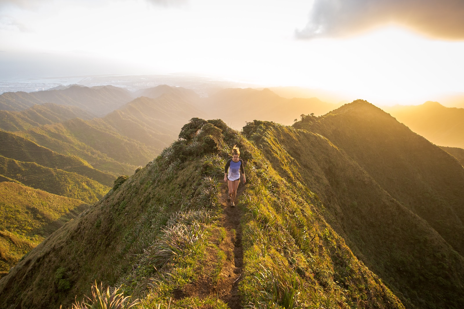 Guide to Hiking in Oahu: Uncover Hidden Treasures